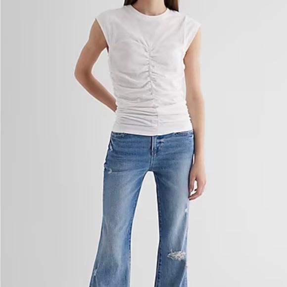 Express | Tops | Nwt White Express Skimming Crew Neck Ruched Tee | Poshmark